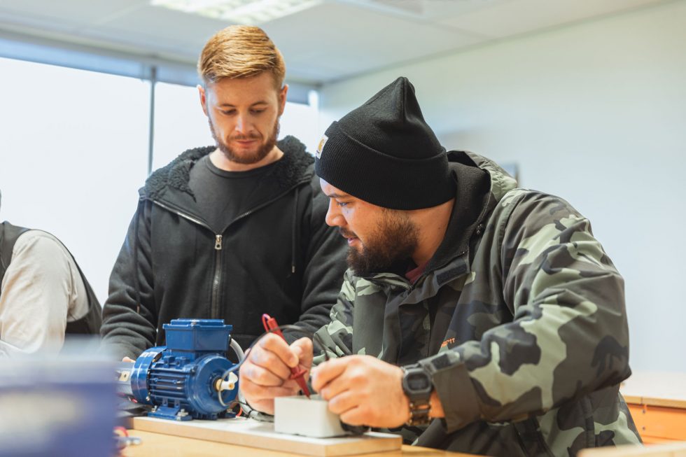 Electrician Courses | Electrician Training Provider NZ | E-Tec