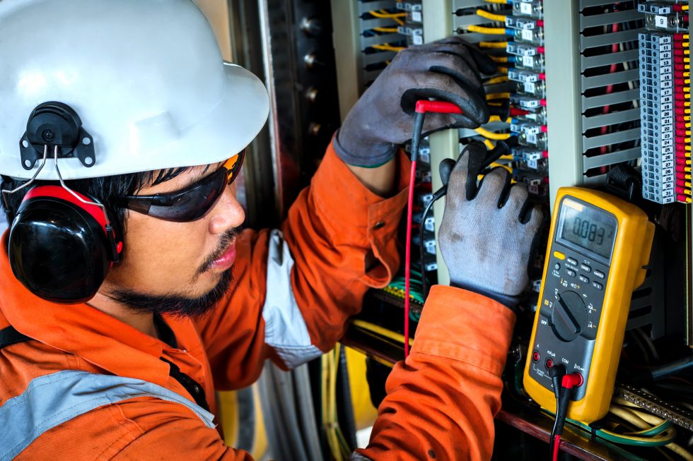 Electrician Courses | Electrician Training Provider NZ | E-Tec